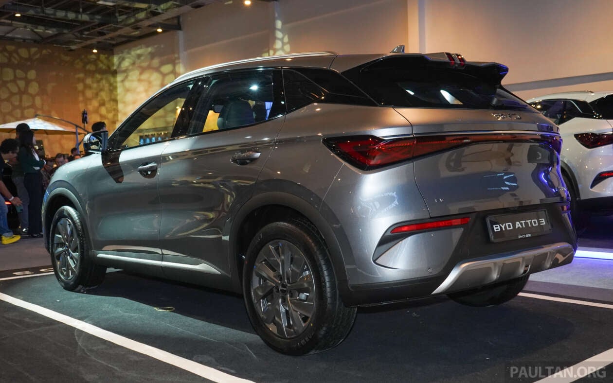 BYD Unveils DaHan Flagship Sedan, Eyes Revival of Han Lineup - TopCarNews